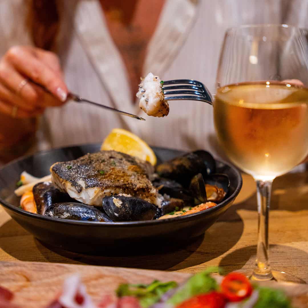 Ferryman's Inn | Pop up Bar and Grill at Taymouth Marina | Loch Tay